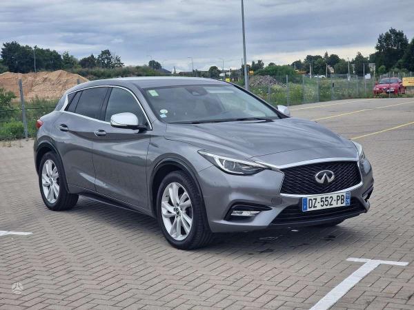 Pelēks Infiniti Q30 2016 Tauragė, ar dzinēja tilpumu 1.46 L un nobraukumu 214 tūkst. km par 7990 €, foto 7 vietnē AUTOMOTO.COM.LV
