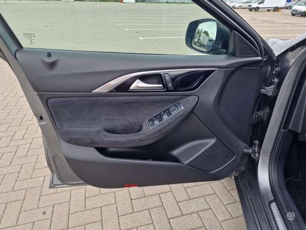Pelēks Infiniti Q30 2016 Tauragė, ar dzinēja tilpumu 1.46 L un nobraukumu 214 tūkst. km par 7990 €, foto 9 vietnē AUTOMOTO.COM.LV