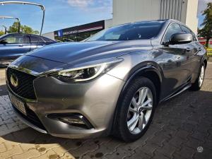 Pelēks Infiniti Q30 2016 Panevēža, ar dzinēja tilpumu 1.46 L un nobraukumu 223 tūkst. km par 7900 €, foto 16 vietnē AUTOMOTO.COM.LV