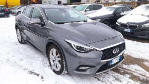 Pelēks Infiniti Q30 2017 Panevēža, ar dzinēja tilpumu 1.46 L un nobraukumu 208 tūkst. km par 11500 €, foto 4 vietnē AUTOMOTO.COM.LV