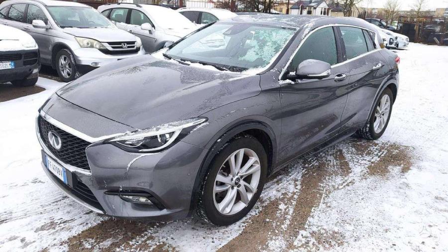 Pelēks Infiniti Q30 2017 Panevēža, ar dzinēja tilpumu 1.46 L un nobraukumu 208 tūkst. km par 11500 €, foto 7 vietnē AUTOMOTO.COM.LV