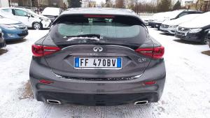 Pelēks Infiniti Q30 2017 Panevēža, ar dzinēja tilpumu 1.46 L un nobraukumu 208 tūkst. km par 11500 €, foto 10 vietnē AUTOMOTO.COM.LV