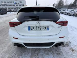 White Infiniti Q30 2017 in Taurage, with an engine capacity of 2.14 L and mileage of 268 thousand km for 8400 €, photo 6 on AUTOMOTO.COM.LV