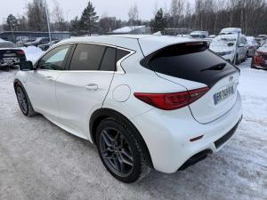 White Infiniti Q30 2017 in Taurage, with an engine capacity of 2.14 L and mileage of 268 thousand km for 8400 €, photo 11 on AUTOMOTO.COM.LV
