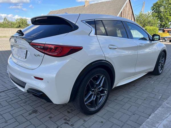 Balts Infiniti Q30 2017 Tauragė, ar dzinēja tilpumu 2.14 L un nobraukumu 336 tūkst. km par 8300 €, foto 3 vietnē AUTOMOTO.COM.LV