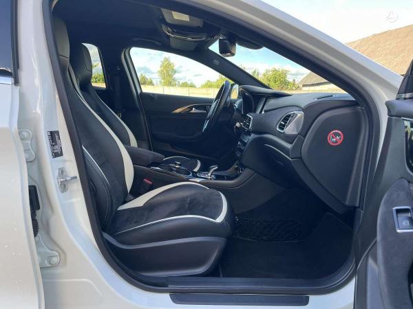 Balts Infiniti Q30 2017 Tauragė, ar dzinēja tilpumu 2.14 L un nobraukumu 336 tūkst. km par 8300 €, foto 9 vietnē AUTOMOTO.COM.LV