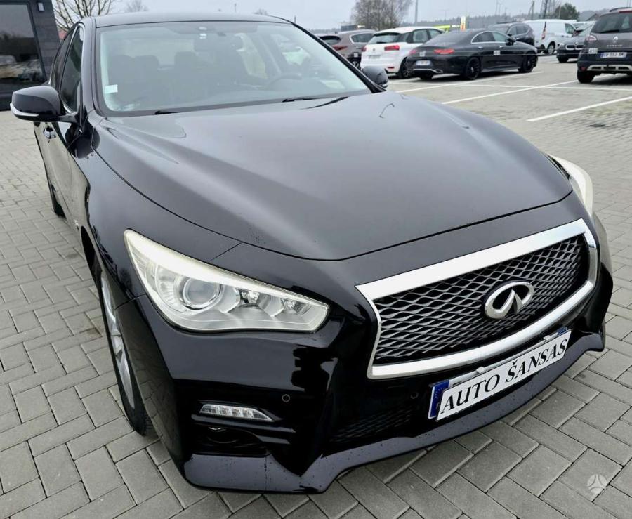 Black Infiniti Q50 2014 in Taurage, with an engine capacity of 2.14 L and mileage of 212 thousand km for 6950 €, photo 11 on AUTOMOTO.COM.LV