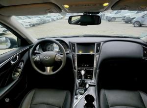 Black Infiniti Q50 2014 in Taurage, with an engine capacity of 2.14 L and mileage of 212 thousand km for 6950 €, photo 13 on AUTOMOTO.COM.LV