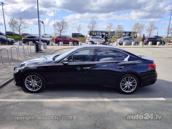 Black Infiniti Q50 2014 in Tallinn, with an engine capacity of 2.10 L and mileage of 168 thousand km for 10499 €, photo 5 on AUTOMOTO.COM.LV