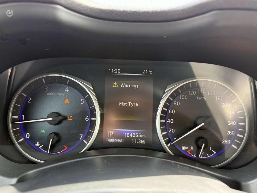 Melns Infiniti Q50 2014 Viļņa, ar dzinēja tilpumu 2.20 L un nobraukumu 181 tūkst. km par 3300 €, foto 19 vietnē AUTOMOTO.COM.LV