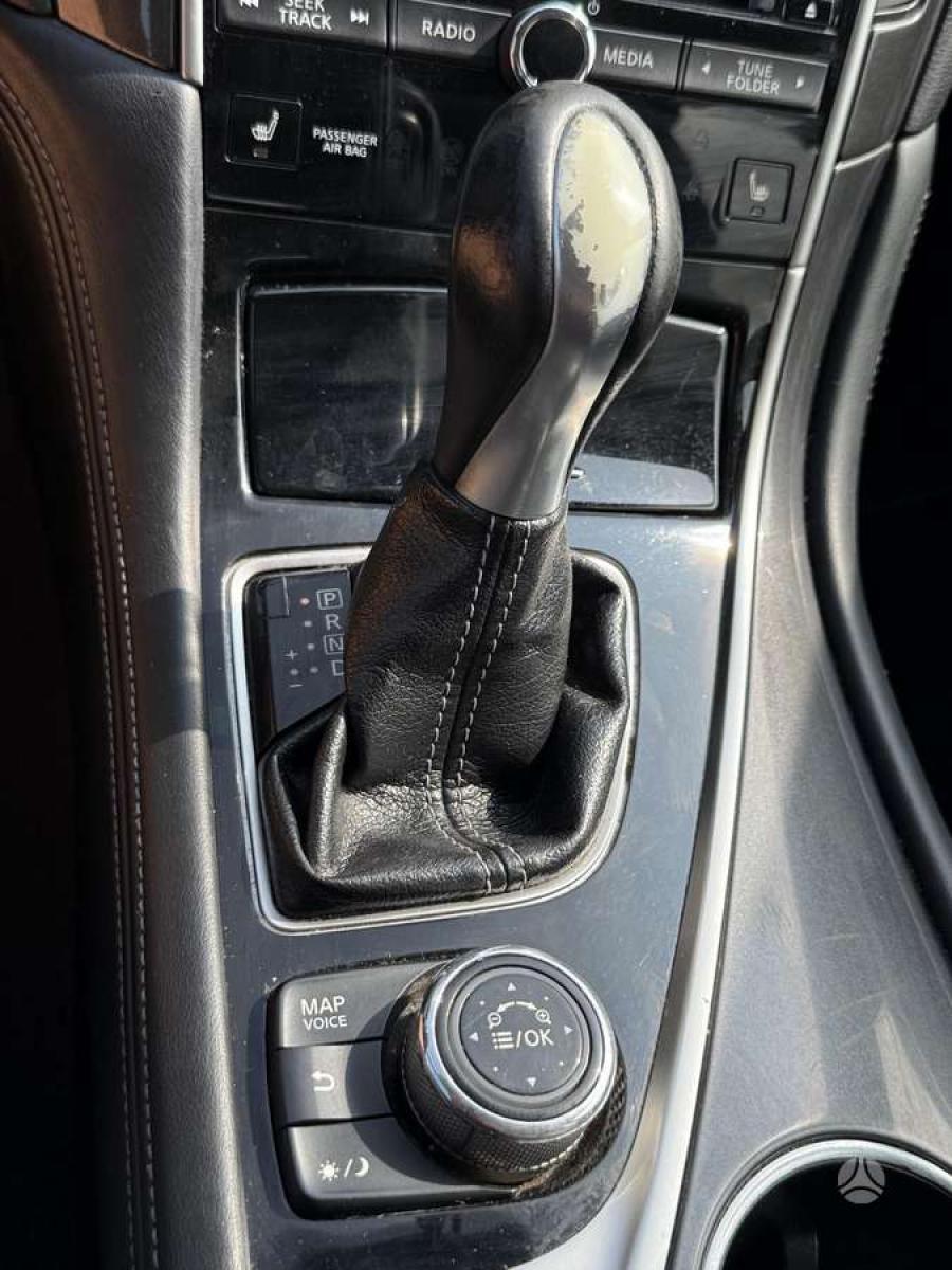 Melns Infiniti Q50 2014 Viļņa, ar dzinēja tilpumu 2.20 L un nobraukumu 181 tūkst. km par 3300 €, foto 26 vietnē AUTOMOTO.COM.LV