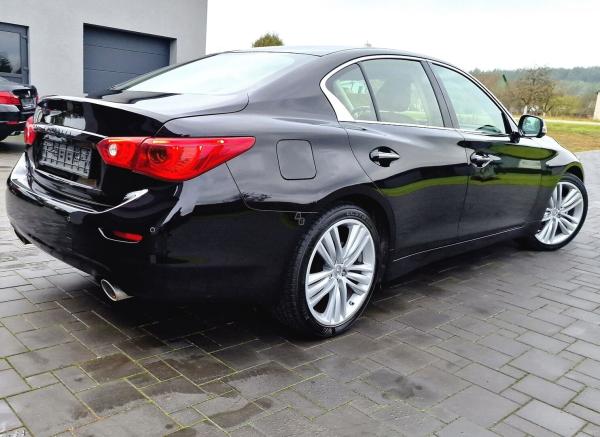 Melns Infiniti Q50 2016 Viļņa, ar dzinēja tilpumu 2.20 L un nobraukumu 240 tūkst. km par 9650 €, foto 4 vietnē AUTOMOTO.COM.LV