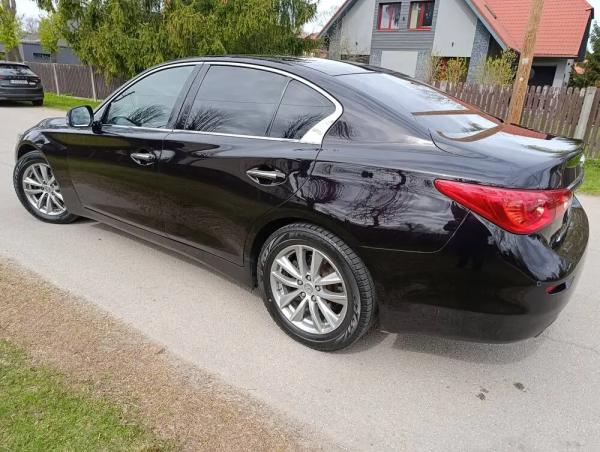 Melns Infiniti Q50 2016 Rīga, ar dzinēja tilpumu 2.20 L un nobraukumu 240 tūkst. km par 6490 €, foto 5 vietnē AUTOMOTO.COM.LV