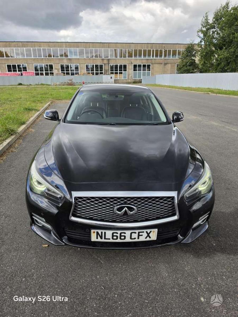 Black Infiniti Q50 2017 in Jonava, with an engine capacity of 2.14 L and mileage of 155 thousand km for 2999 €, photo 4 on AUTOMOTO.COM.LV