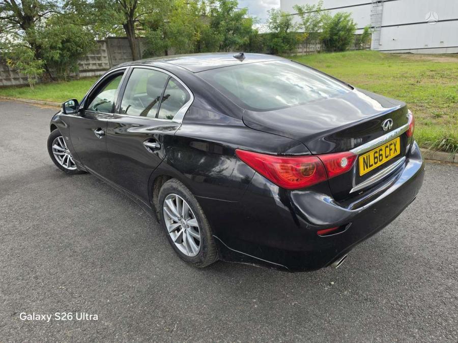 Black Infiniti Q50 2017 in Jonava, with an engine capacity of 2.14 L and mileage of 155 thousand km for 2999 €, photo 7 on AUTOMOTO.COM.LV