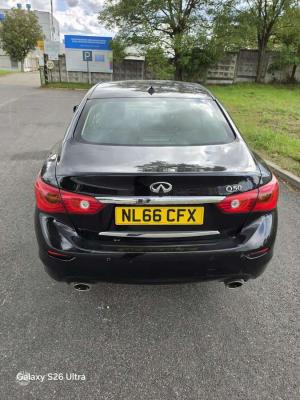Black Infiniti Q50 2017 in Jonava, with an engine capacity of 2.14 L and mileage of 155 thousand km for 2999 €, photo 8 on AUTOMOTO.COM.LV