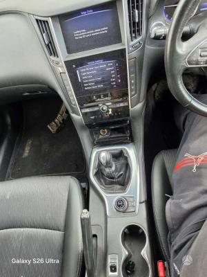 Black Infiniti Q50 2017 in Jonava, with an engine capacity of 2.14 L and mileage of 155 thousand km for 2999 €, photo 13 on AUTOMOTO.COM.LV