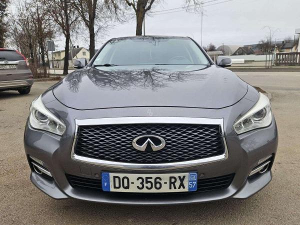 Grey Infiniti Q50 2015 in Siauliai, with an engine capacity of 2.10 L and mileage of 255 thousand km for 6950 €, photo 2 on AUTOMOTO.COM.LV