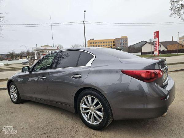 Grey Infiniti Q50 2015 in Siauliai, with an engine capacity of 2.10 L and mileage of 255 thousand km for 6950 €, photo 5 on AUTOMOTO.COM.LV