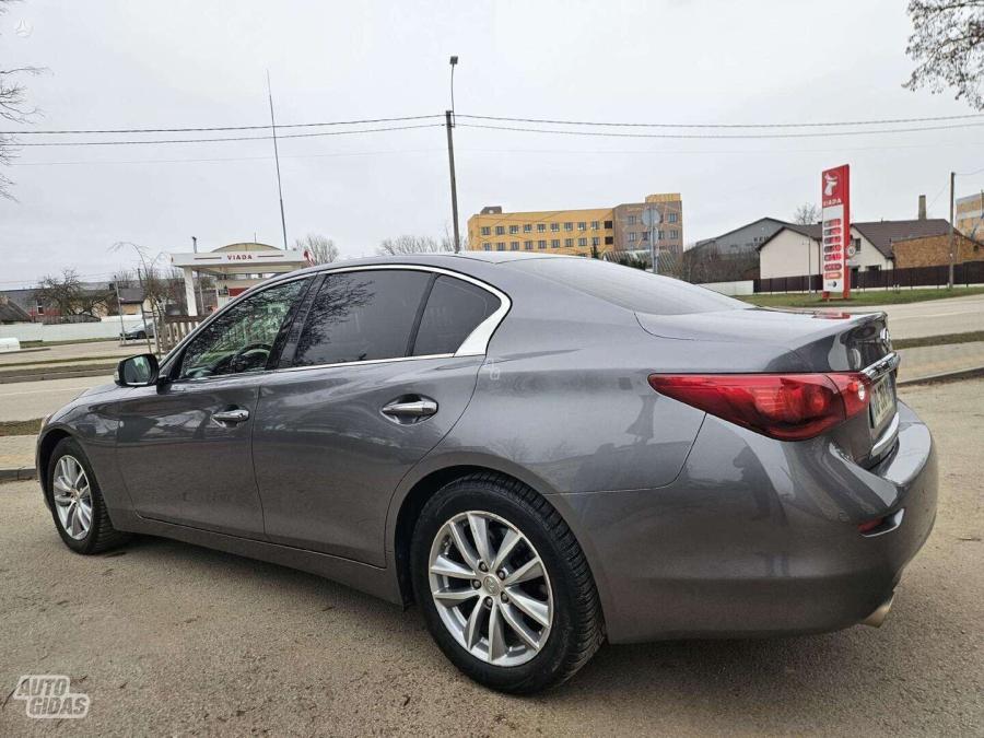 Grey Infiniti Q50 2015 in Siauliai, with an engine capacity of 2.10 L and mileage of 255 thousand km for 6950 €, photo 5 on AUTOMOTO.COM.LV