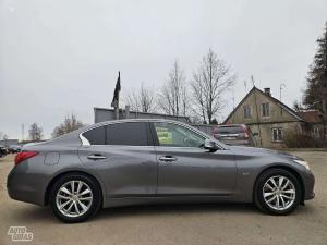 Grey Infiniti Q50 2015 in Siauliai, with an engine capacity of 2.10 L and mileage of 255 thousand km for 6950 €, photo 9 on AUTOMOTO.COM.LV