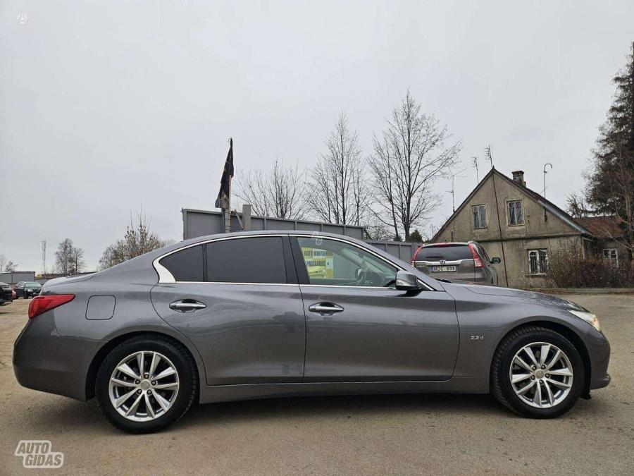 Grey Infiniti Q50 2015 in Siauliai, with an engine capacity of 2.10 L and mileage of 255 thousand km for 6950 €, photo 9 on AUTOMOTO.COM.LV