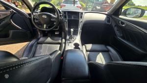 Grey Infiniti Q50 2015 in Kaunas, with an engine capacity of 2.14 L and mileage of 240 thousand km for 7000 €, photo 12 on AUTOMOTO.COM.LV