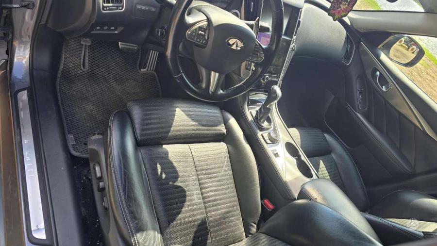 Grey Infiniti Q50 2015 in Kaunas, with an engine capacity of 2.14 L and mileage of 240 thousand km for 7000 €, photo 14 on AUTOMOTO.COM.LV