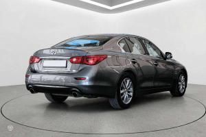 Grey Infiniti Q50 2015 in Kaunas, with an engine capacity of 2.20 L and mileage of 219 thousand km for 6990 €, photo 4 on AUTOMOTO.COM.LV