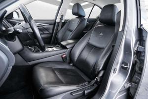 Grey Infiniti Q50 2015 in Kaunas, with an engine capacity of 2.20 L and mileage of 219 thousand km for 6990 €, photo 12 on AUTOMOTO.COM.LV