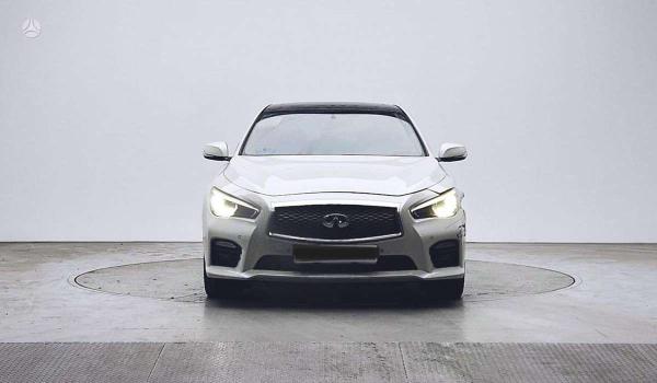 White Infiniti Q50 2015 in Vilnius, with an engine capacity of 2.14 L and mileage of 212 thousand km for 7502 €, photo 2 on AUTOMOTO.COM.LV