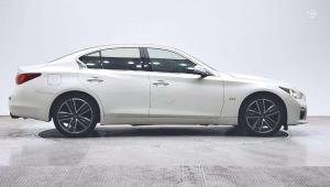 White Infiniti Q50 2015 in Vilnius, with an engine capacity of 2.14 L and mileage of 212 thousand km for 7502 €, photo 5 on AUTOMOTO.COM.LV