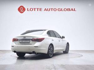 White Infiniti Q50 2015 in Vilnius, with an engine capacity of 2.14 L and mileage of 212 thousand km for 7502 €, photo 6 on AUTOMOTO.COM.LV