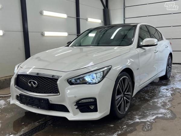 White Infiniti Q50 2015 in Aukstieji Rusokai, with an engine capacity of 2.20 L and mileage of 230 thousand km for 6400 €, photo 4 on AUTOMOTO.COM.LV