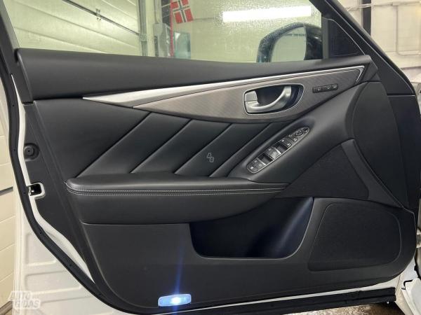 White Infiniti Q50 2015 in Aukstieji Rusokai, with an engine capacity of 2.20 L and mileage of 230 thousand km for 6400 €, photo 10 on AUTOMOTO.COM.LV