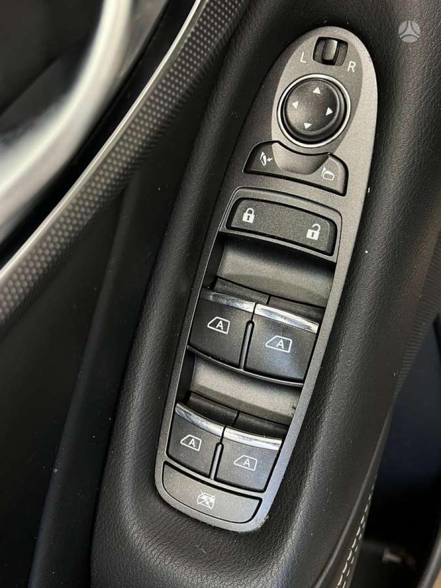Balts Infiniti Q50 2015 Viļņa, ar dzinēja tilpumu 2.14 L un nobraukumu 230 tūkst. km par 6400 €, foto 11 vietnē AUTOMOTO.COM.LV