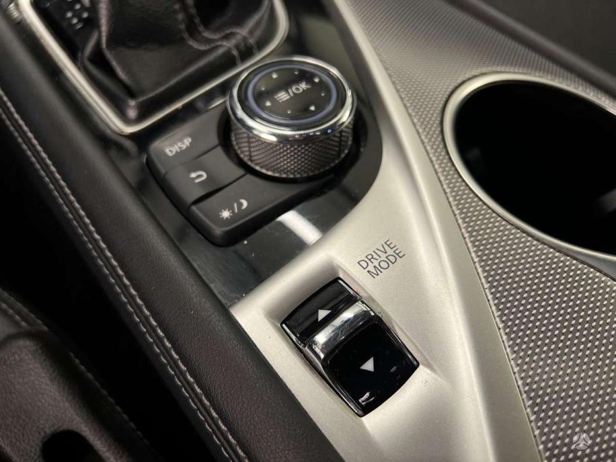 Balts Infiniti Q50 2015 Viļņa, ar dzinēja tilpumu 2.14 L un nobraukumu 230 tūkst. km par 6400 €, foto 19 vietnē AUTOMOTO.COM.LV