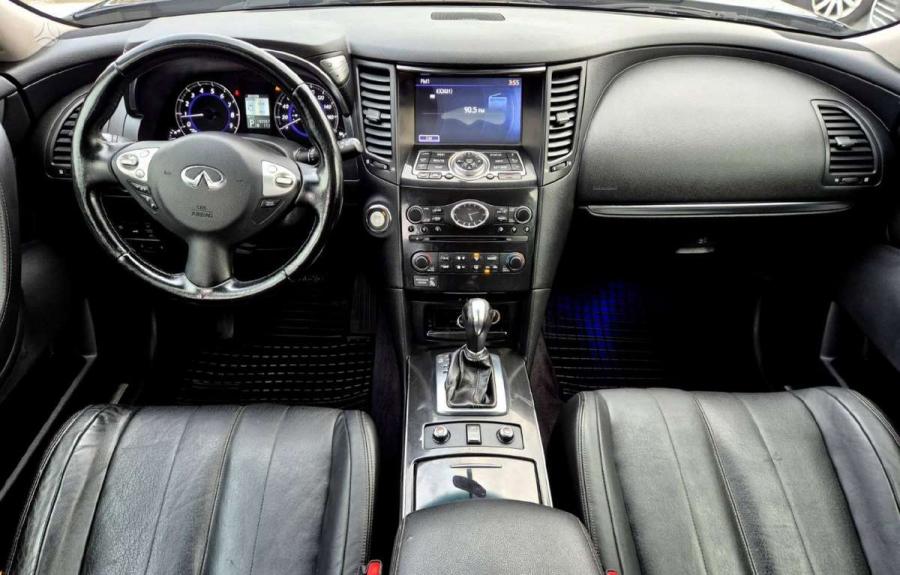 Melns Infiniti Q70 2014 Šauļi, ar dzinēja tilpumu 3.70 L un nobraukumu 160 tūkst. km par 15700 €, foto 11 vietnē AUTOMOTO.COM.LV
