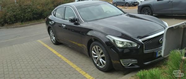 Melns Infiniti Q70 2015 Viļņa, ar dzinēja tilpumu 2.10 L un nobraukumu 260 tūkst. km par 9444 €, foto 5 vietnē AUTOMOTO.COM.LV