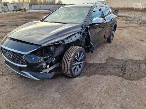 Black Infiniti QX30 2017 in Panevezys, with an engine capacity of 2.10 L and mileage of 124 thousand km for 5999 €, photo 1 on AUTOMOTO.COM.LV