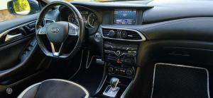Black Infiniti QX30 2017 in Siauliai, with an engine capacity of 1.99 L and mileage of 120 thousand km for 13500 €, photo 15 on AUTOMOTO.COM.LV