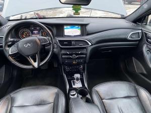 Grey Infiniti QX30 2017 in Taurage, with an engine capacity of 2.14 L and mileage of 176 thousand km for 6500 €, photo 11 on AUTOMOTO.COM.LV