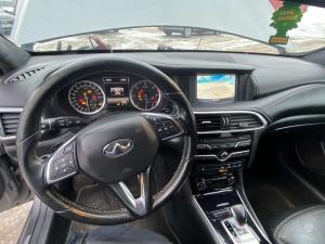 Grey Infiniti QX30 2017 in Taurage, with an engine capacity of 2.14 L and mileage of 176 thousand km for 6500 €, photo 13 on AUTOMOTO.COM.LV