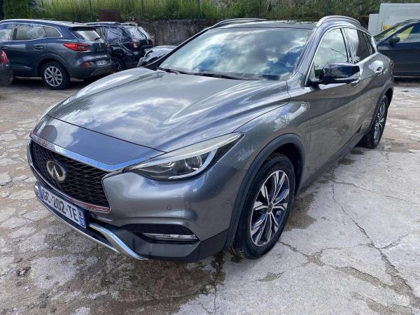 Grey Infiniti QX30 2017 in Taurage, with an engine capacity of 2.14 L and mileage of 176 thousand km for 8400 €, photo 1 on AUTOMOTO.COM.LV