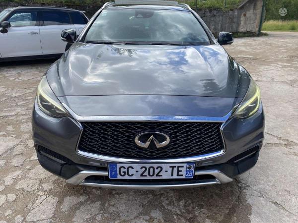 Grey Infiniti QX30 2017 in Taurage, with an engine capacity of 2.14 L and mileage of 176 thousand km for 8400 €, photo 2 on AUTOMOTO.COM.LV