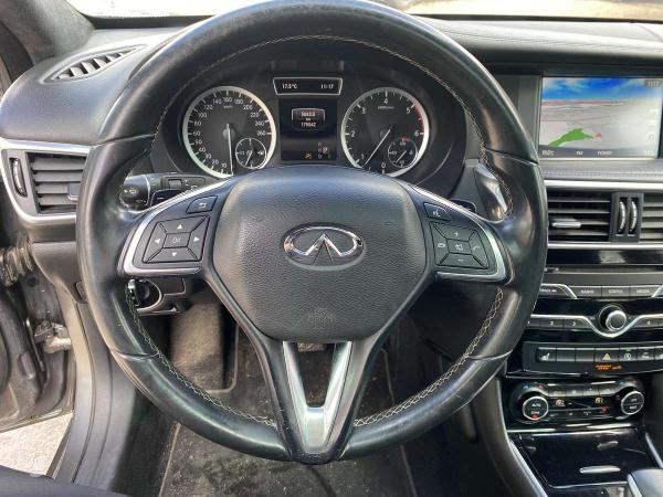 Grey Infiniti QX30 2017 in Taurage, with an engine capacity of 2.14 L and mileage of 176 thousand km for 8400 €, photo 10 on AUTOMOTO.COM.LV