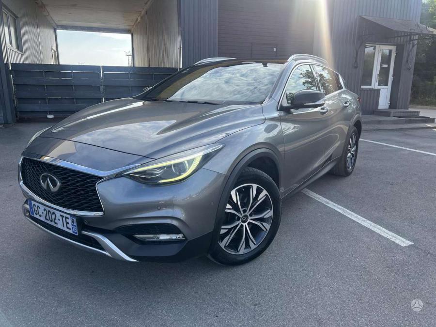 Grey Infiniti QX30 2017 in Taurage, with an engine capacity of 2.14 L and mileage of 176 thousand km for 8200 €, photo 1 on AUTOMOTO.COM.LV