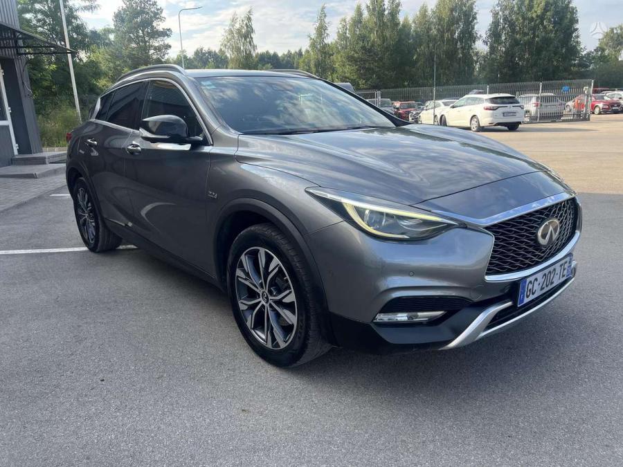 Grey Infiniti QX30 2017 in Taurage, with an engine capacity of 2.14 L and mileage of 176 thousand km for 8200 €, photo 3 on AUTOMOTO.COM.LV
