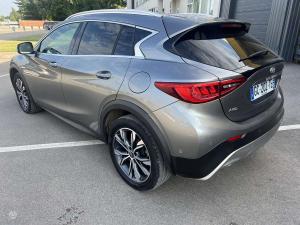 Grey Infiniti QX30 2017 in Taurage, with an engine capacity of 2.14 L and mileage of 176 thousand km for 8200 €, photo 4 on AUTOMOTO.COM.LV