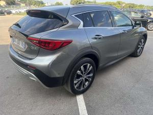 Grey Infiniti QX30 2017 in Taurage, with an engine capacity of 2.14 L and mileage of 176 thousand km for 8200 €, photo 28 on AUTOMOTO.COM.LV